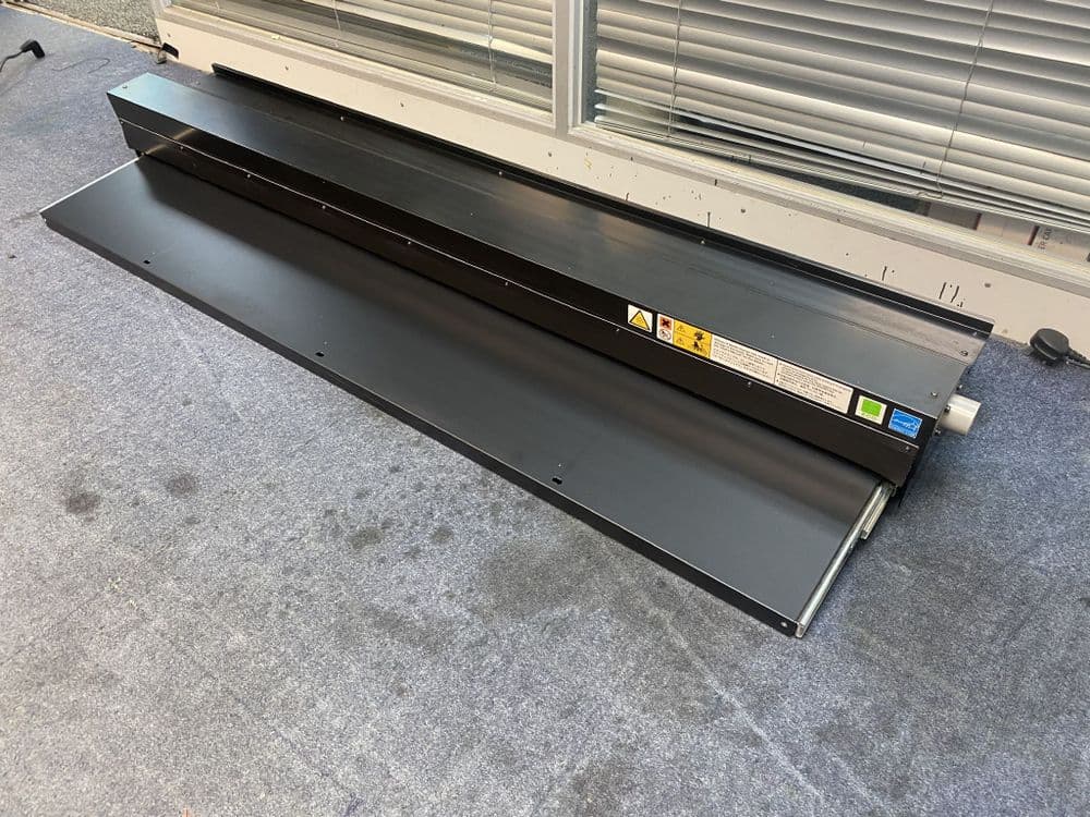 Roland LEC 540 Extraction Flatbed Table
