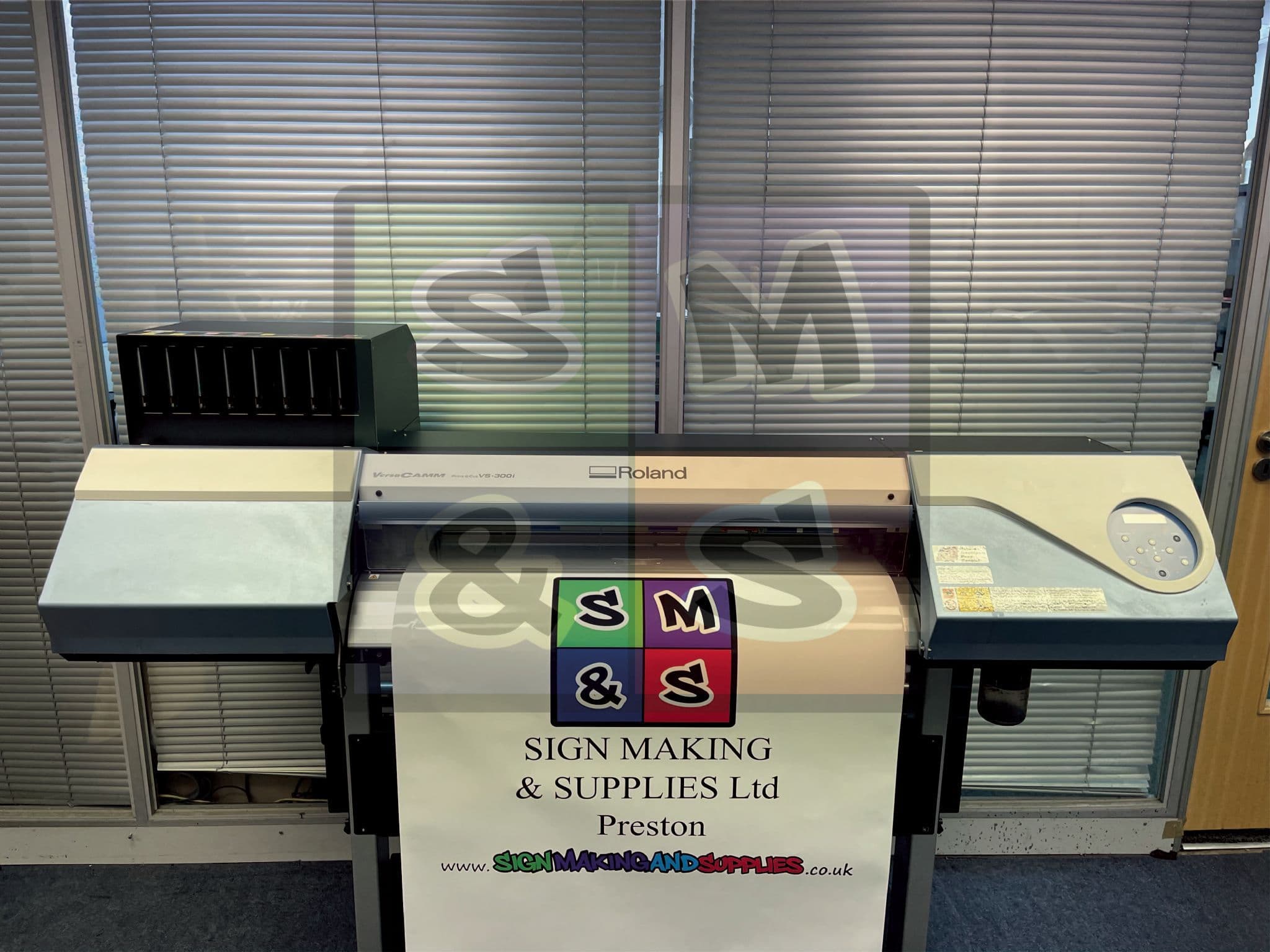 Roland VersaCAMM VS-300i Print & Cut Eco Solvent Printer