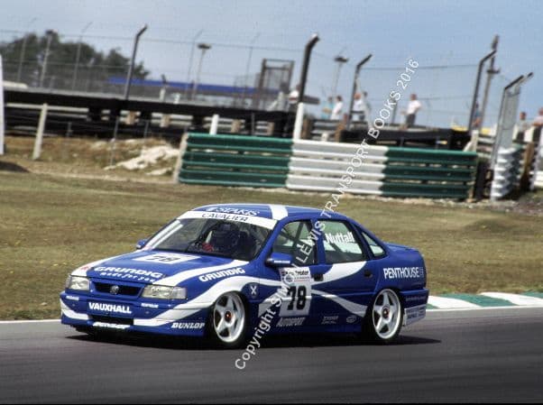 Vauxhall Cavalier Ecurie Ecosse Harry Nuttall BTCC Brands 1993 photo b