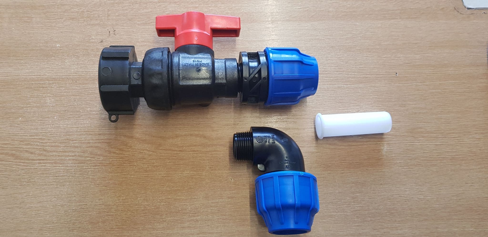 60 x 6 mm Adaptor Ball Valve & MDPE Connector