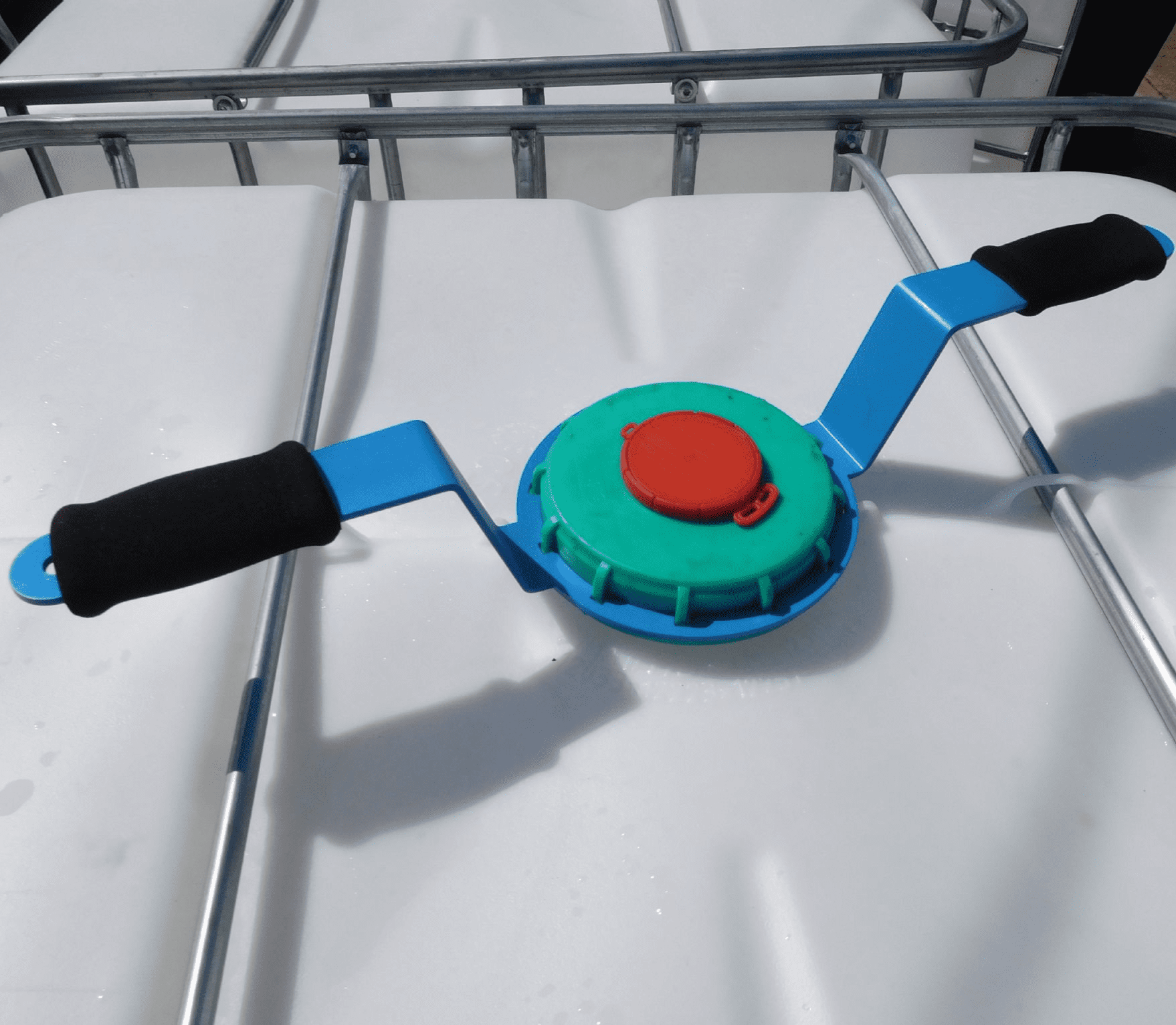 IBC Lid Spanners