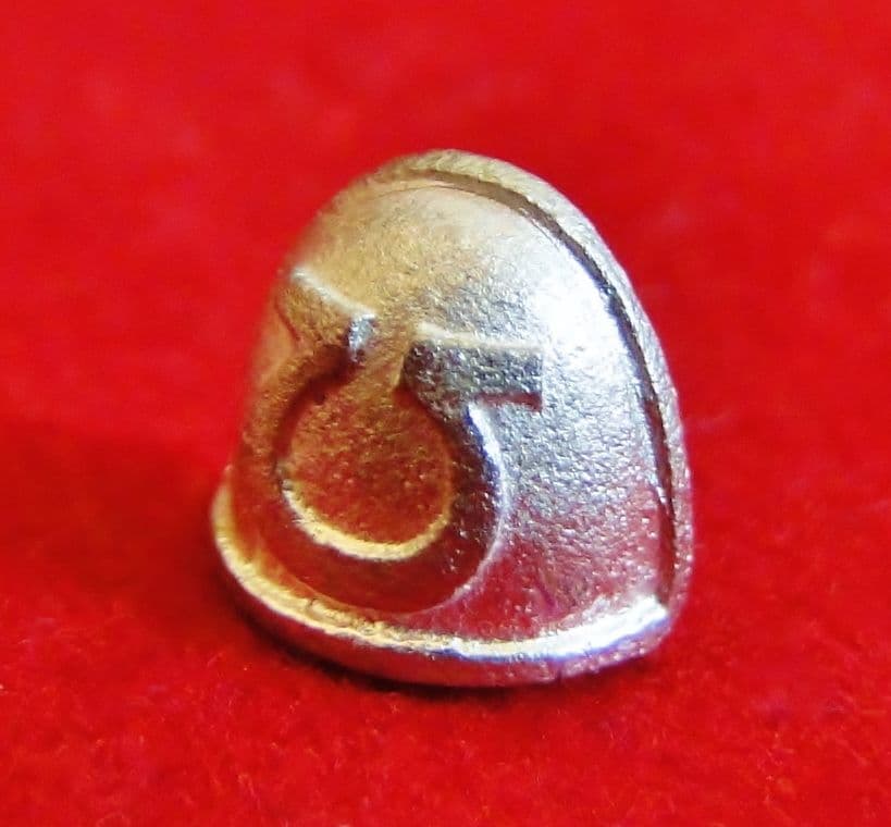 Ultramarine Shoulder Pad metal