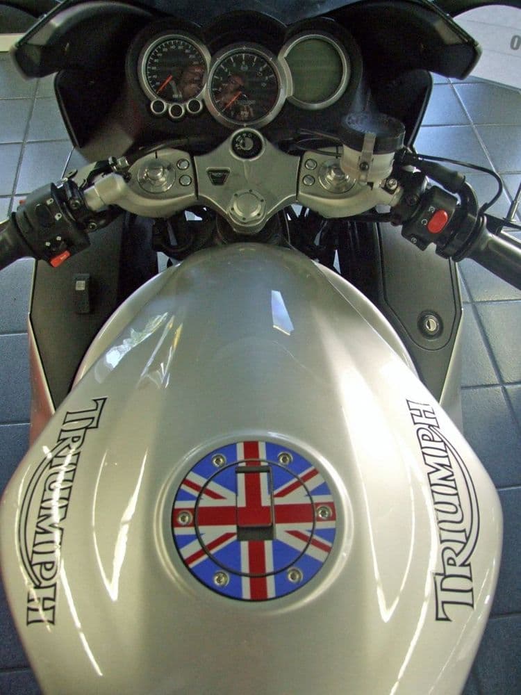 '03 ST gas cap decal | Triumph Rat Motorcycle Forums