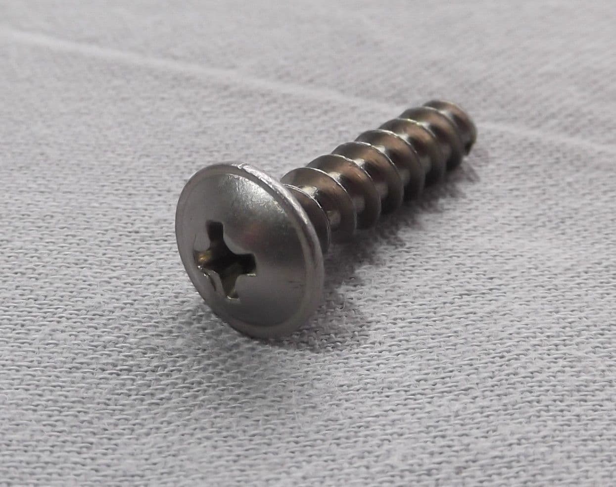 Aprilia Flanged Self-tapping Screw 5x20mm AP8152329