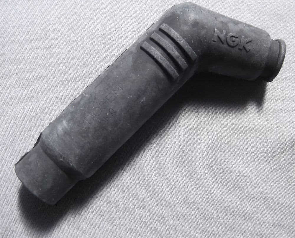 Aprilia / Moto Guzzi Ignition HT Cap GU02717450