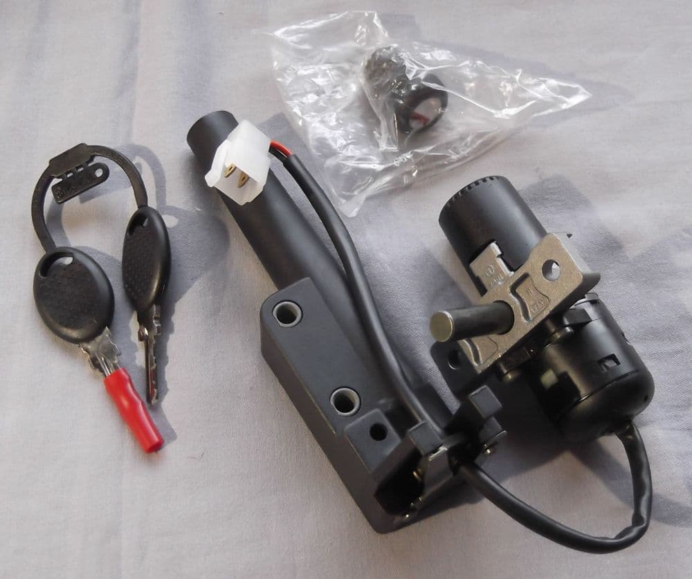 Aprilia SR50 DiTech Lock Set AP8202218