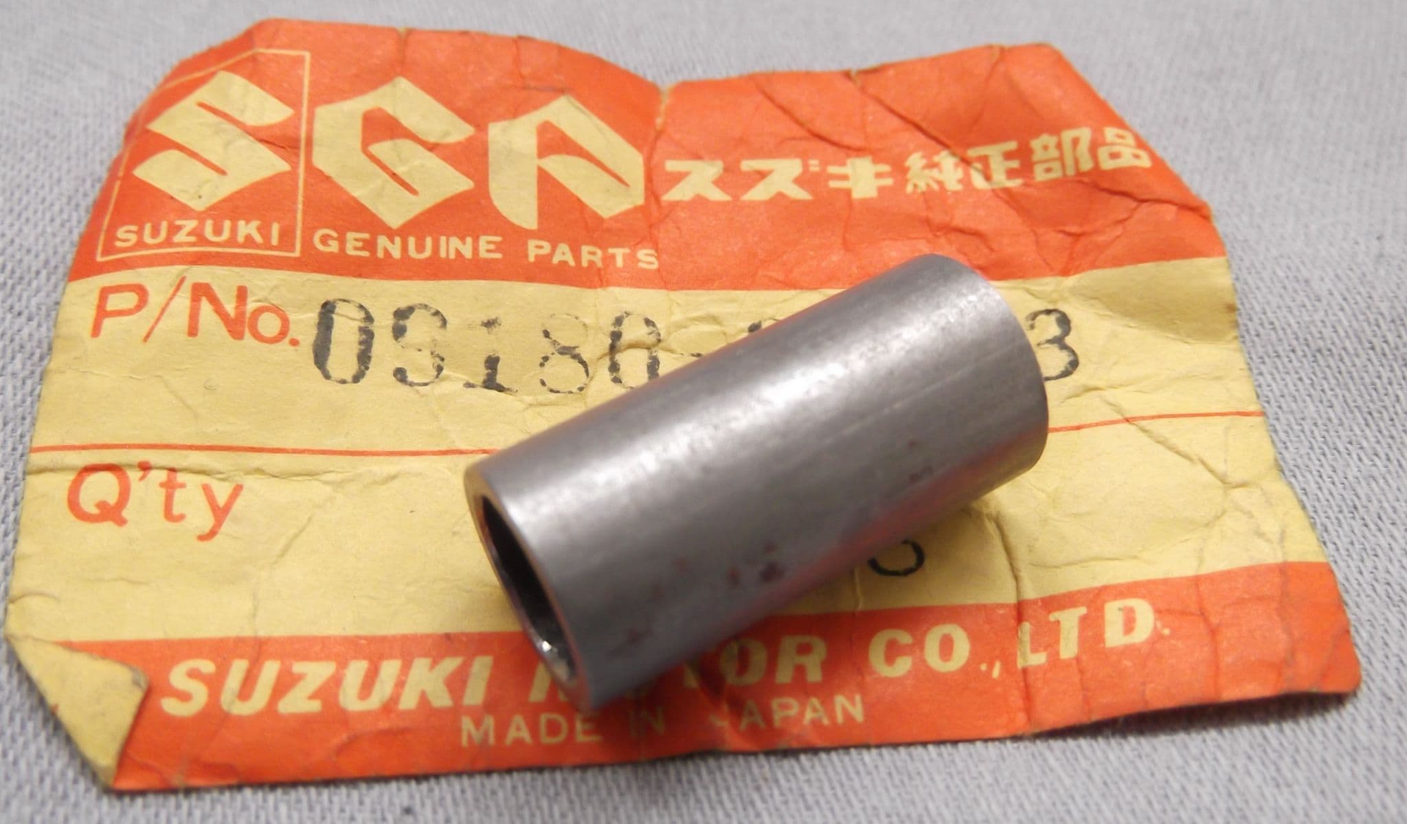 Genuine Suzuki TS50 DS80 Exhaust Silencer Mounting Spacer 09180-08053