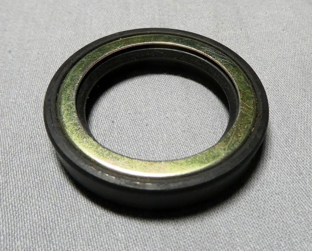 Honda CB750K RH Crankshaft Seal 91201-300-003