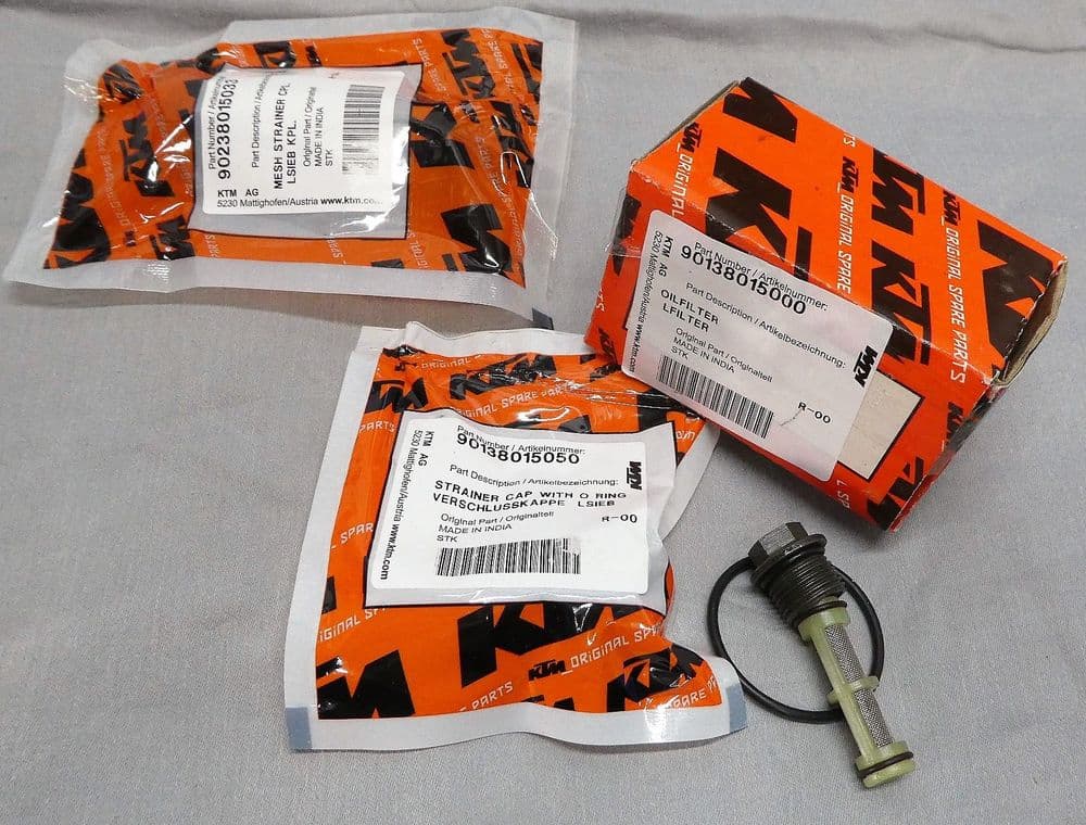 KTM Duke 390 Oil Filter Kit 90238015010