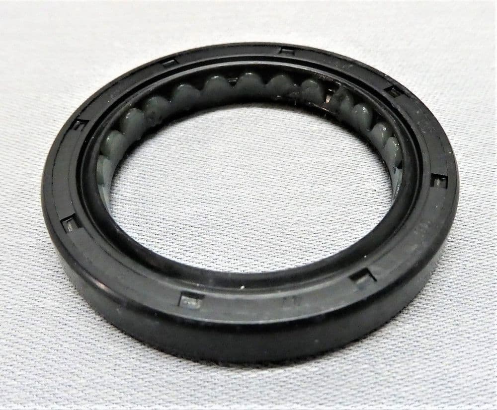 KTM Oil Seal - 35x47x7mm 0760354771