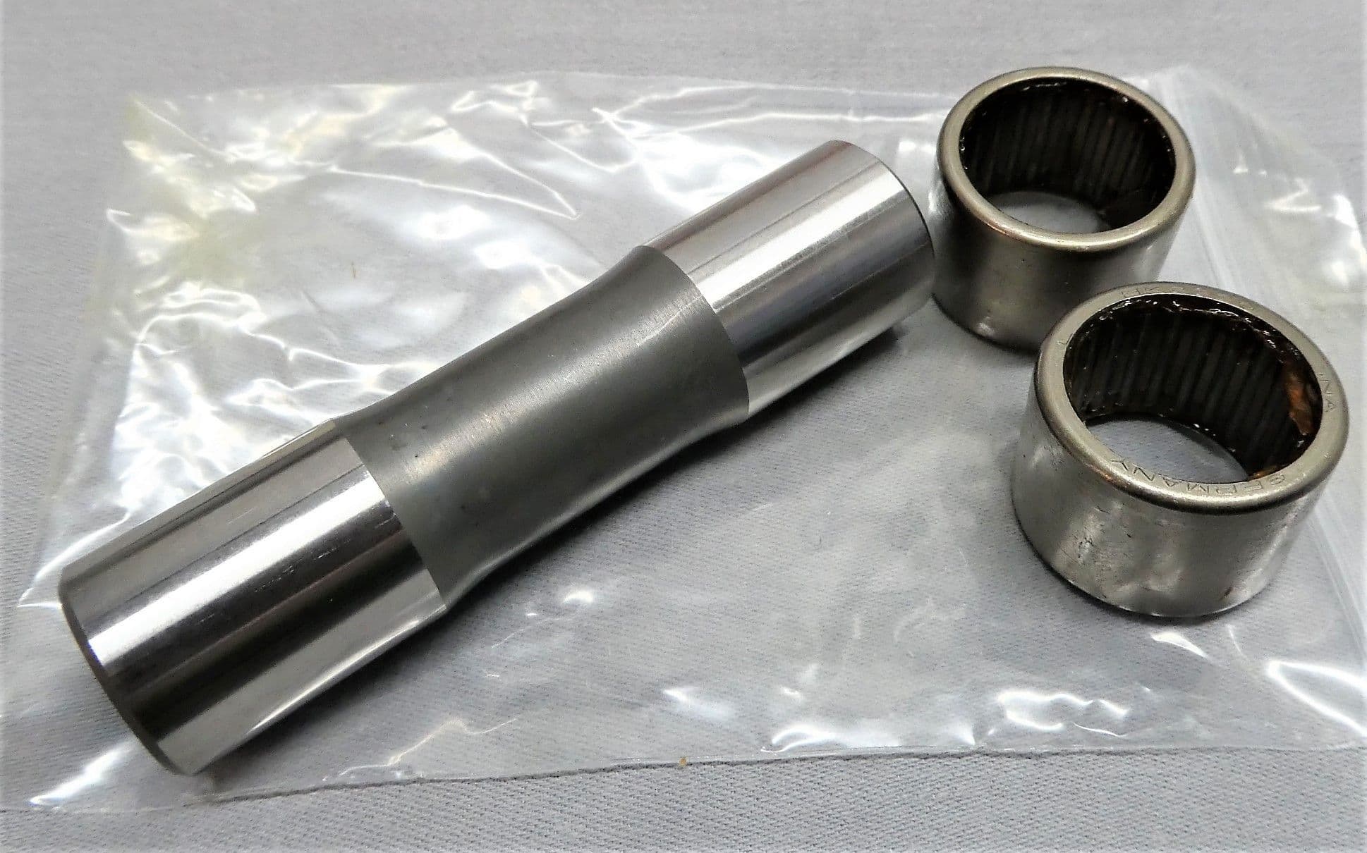 KTM Suspension Pivot Kit 77204083010