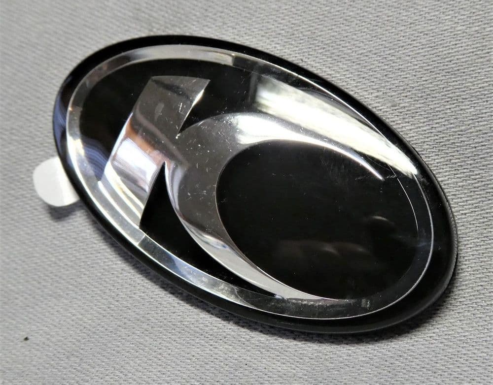 Kymco Raised Plastic Emblem 52mm Black / Chrome 86102-ALG1-E00-T01