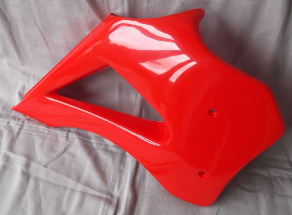 LEM CX1 RH Fuel Tank Duct - Red 2033400900RDX