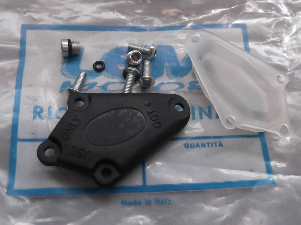 LEM Front Brake Reservoir Cover Kit 2025000711/9