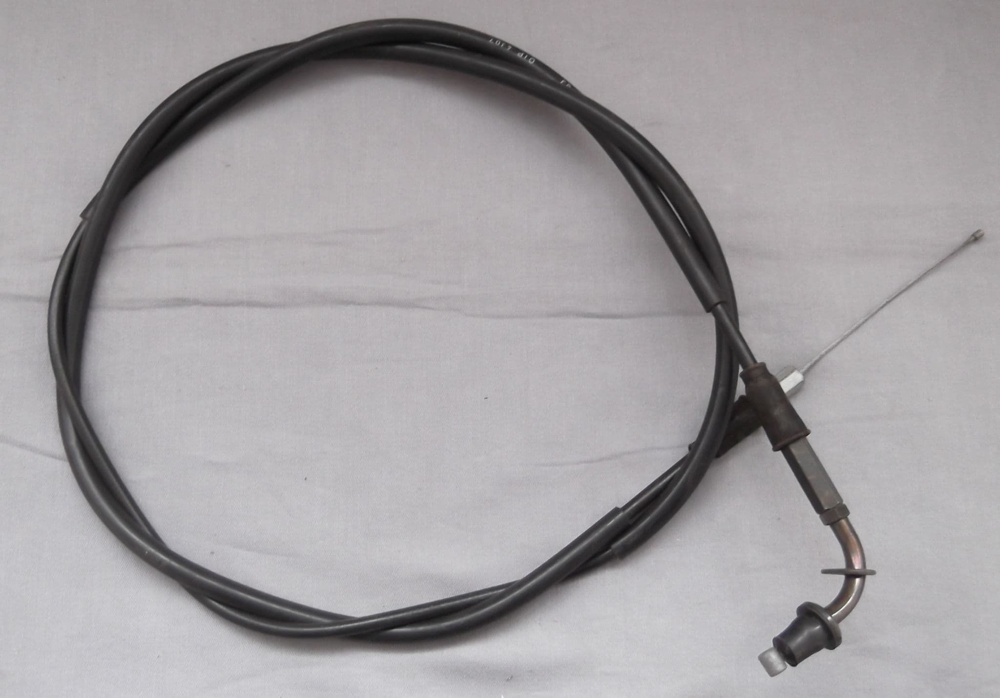 Malaguti F10 / F12 / F15 Throttle Cable 034 080 03