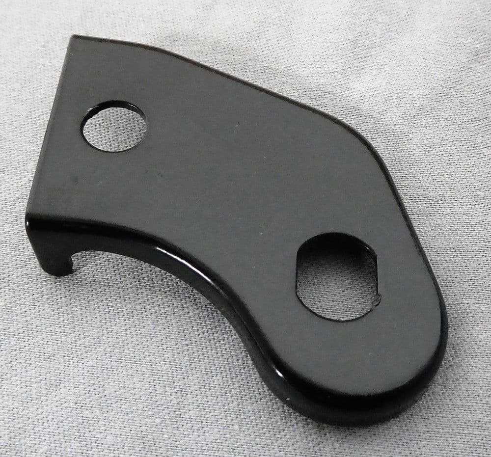 MASH RH Rear Indicator Bracket - Black 1041000120000