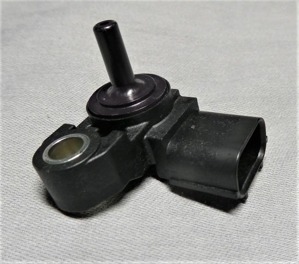 MV Agusta B3 / F3 Inlet Pressure Sensor 8000B3432