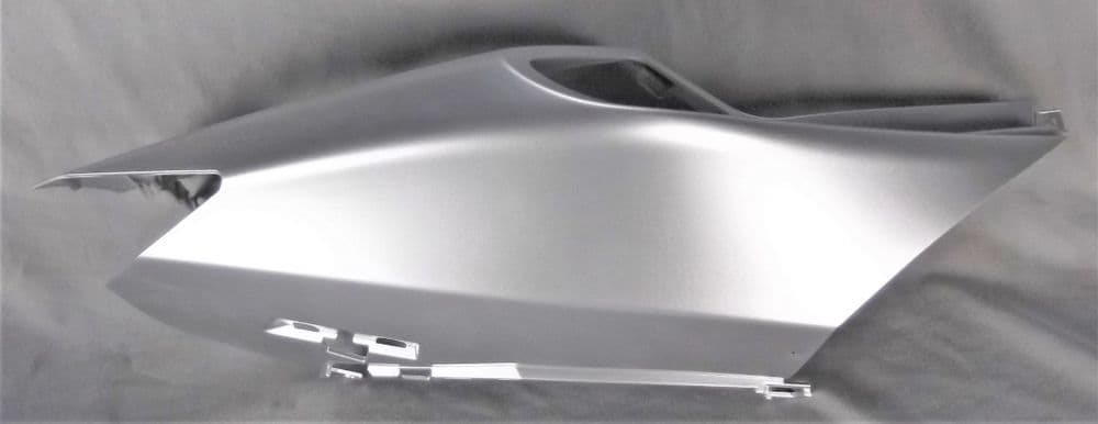 Peugeot Speedfight 4 RH Sidepanel - Satin Flash Silver PE787406Q2