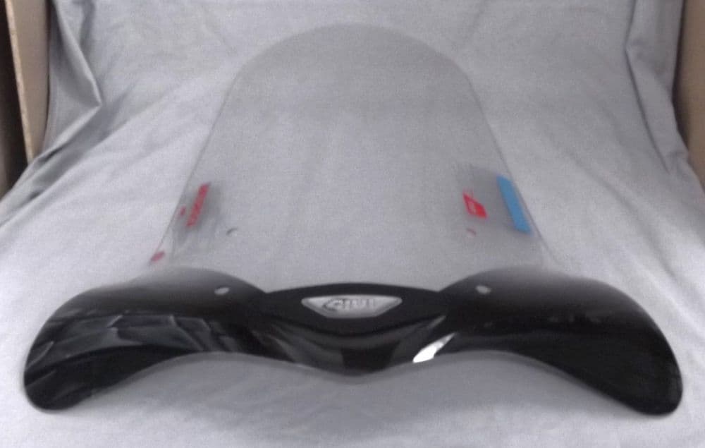 Piaggio Liberty 50 / 125 Windscreen by Givi 114AS