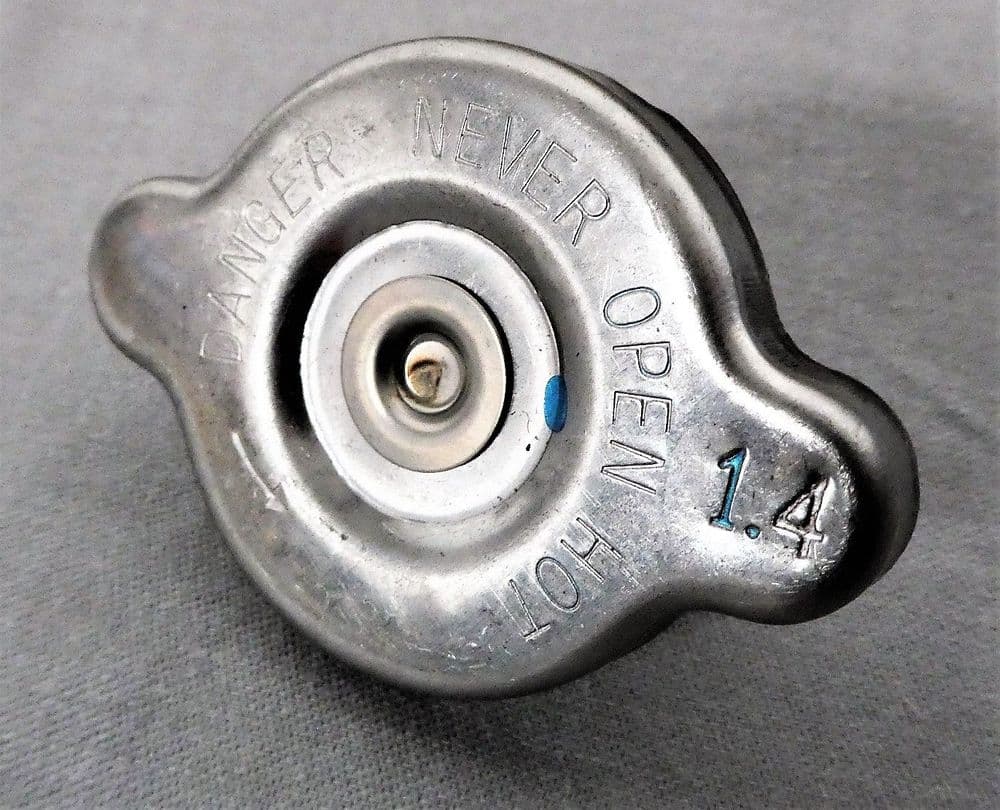 SWM RS300 Radiator Pressure Cap F000P00717
