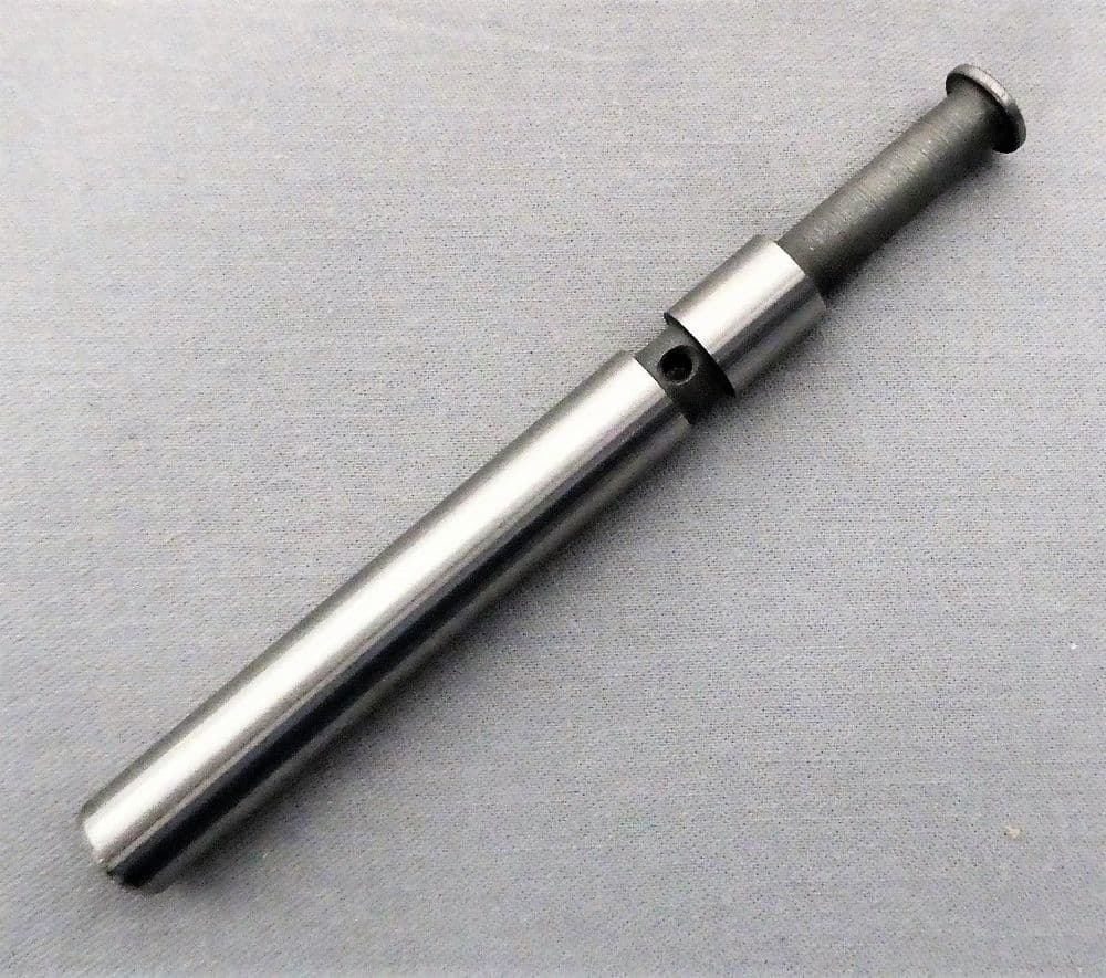 SWM RS500R Rocker Shaft 8000A5437