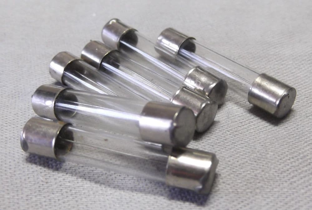 Universal 30mm Glass Fuse 5-Pack - 5Amp LG70041