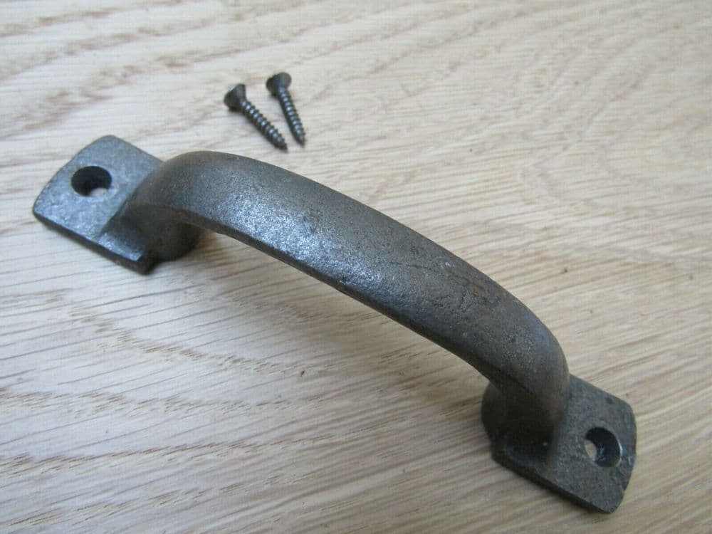 5 Chunky D Handle Antique Iron
