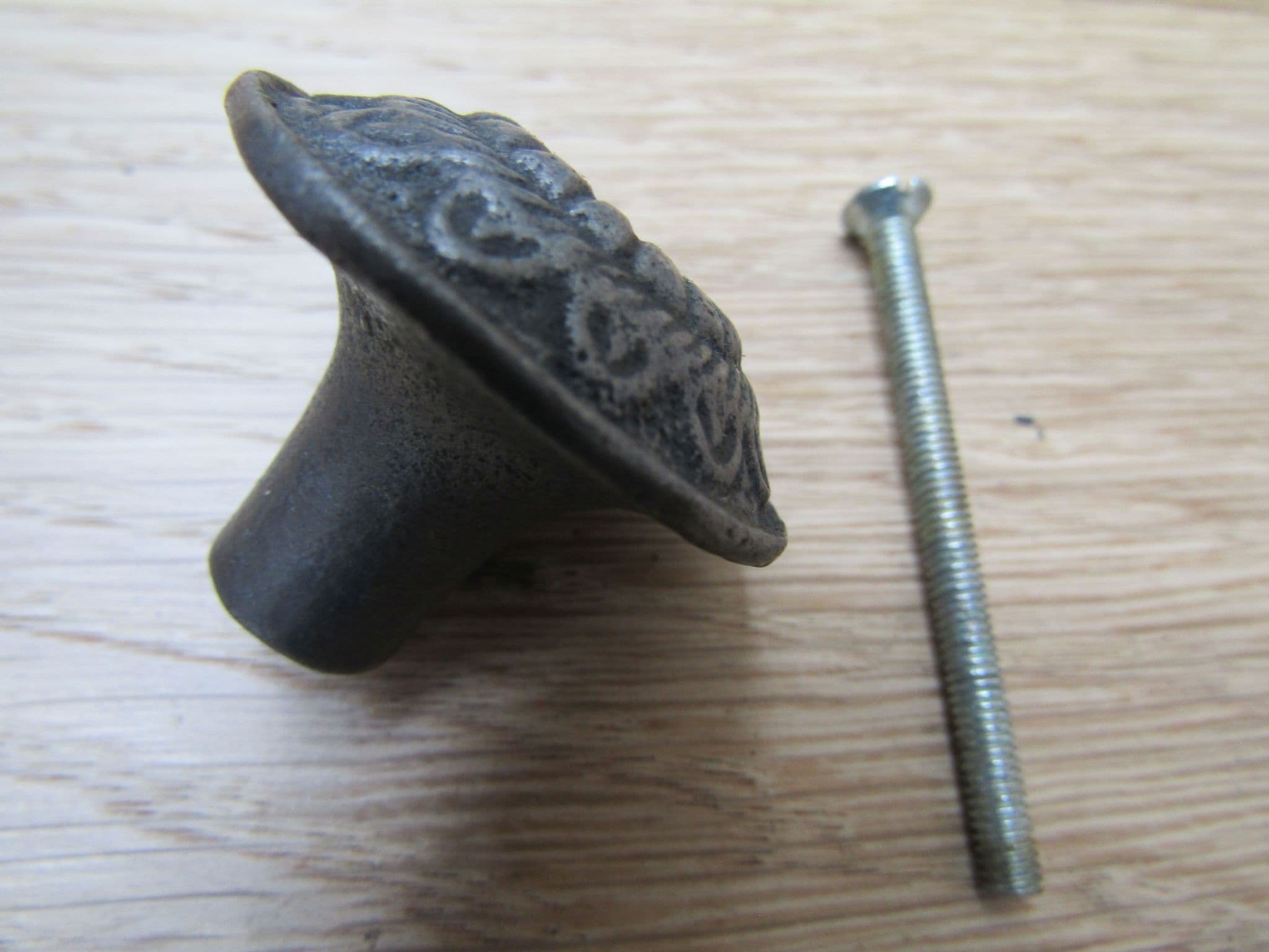 Round Decorative Cupboard Knob