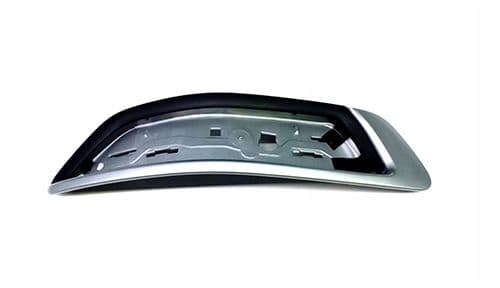 Genuine Volvo XC70 (14-16) Rear Bumper Frame Reflector (Right)