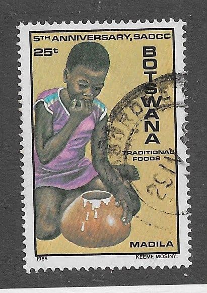 1985 25t GIRL EATING MADILA SOUR MILK FINE USED