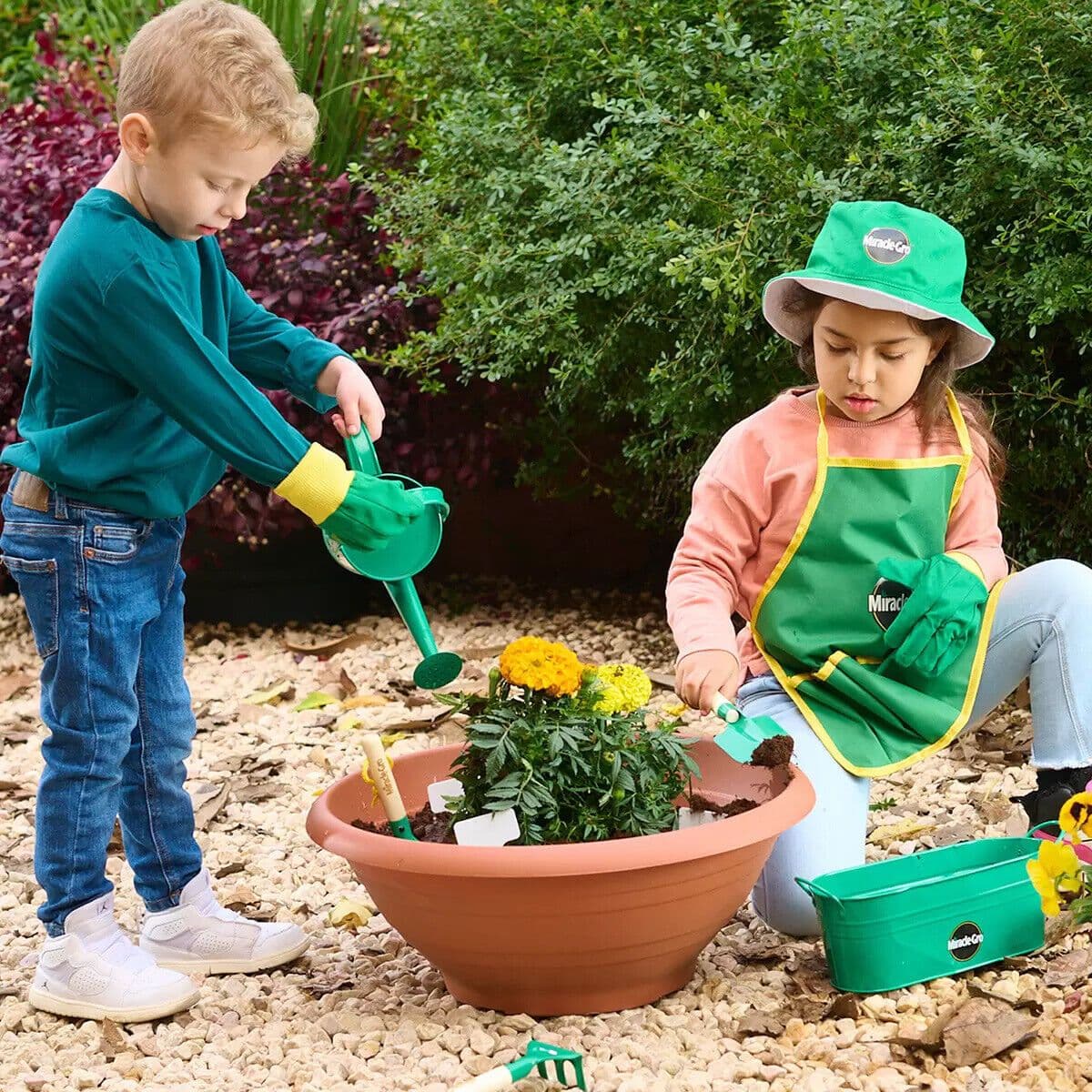 Miracle Gro Kid s Garden Tool Set 13 Piece Kit