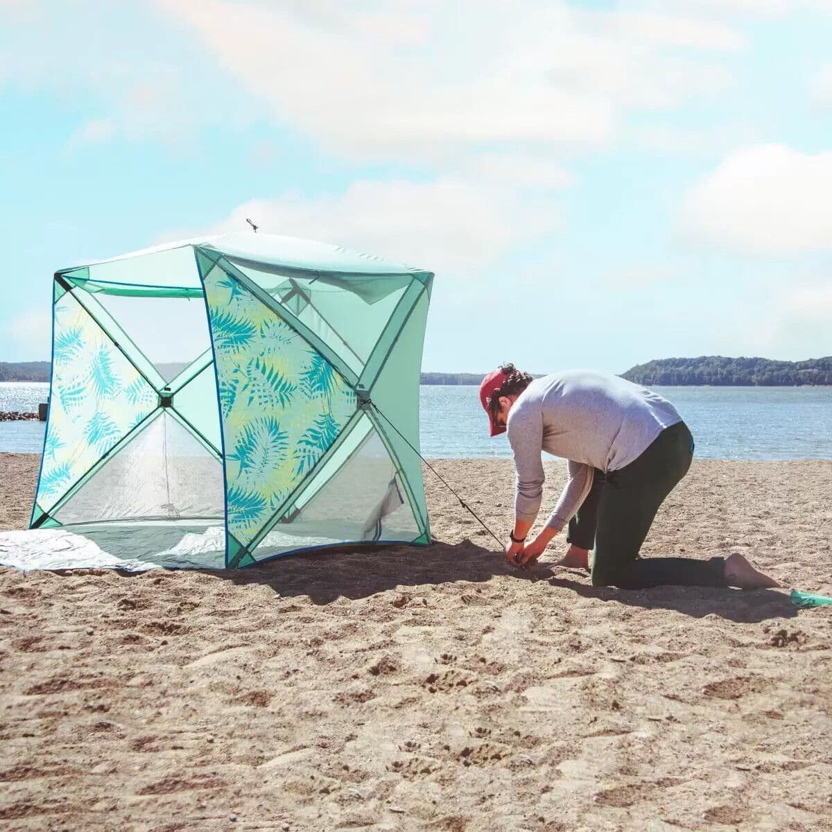 Old Bahama Bay Pop up Shelter Tent with Windows Camping/Fishing/Beach