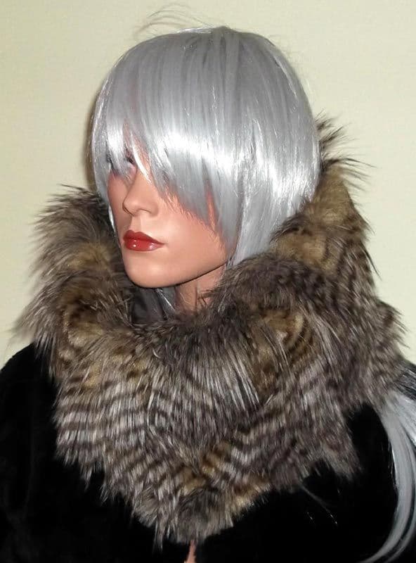 Brown Peacock Feather Fur Snood
