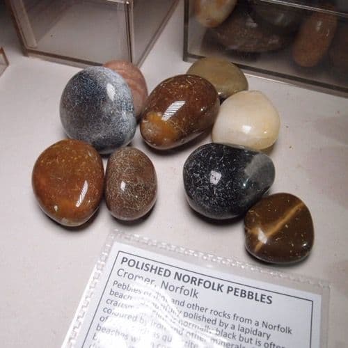 BOX OF POLISHED NORFOLK PEBBLES - boxed collection from Cromer Norfolk