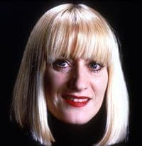 A158 - RED DWARF Hattie Hayridge HOLLY signed 10x8 Photo