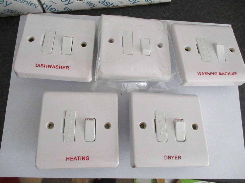 ASHLEY PROFILE PLUS 13A WHITE SWITCHED FUSED SPUR PSSU83 MULTI LISTING