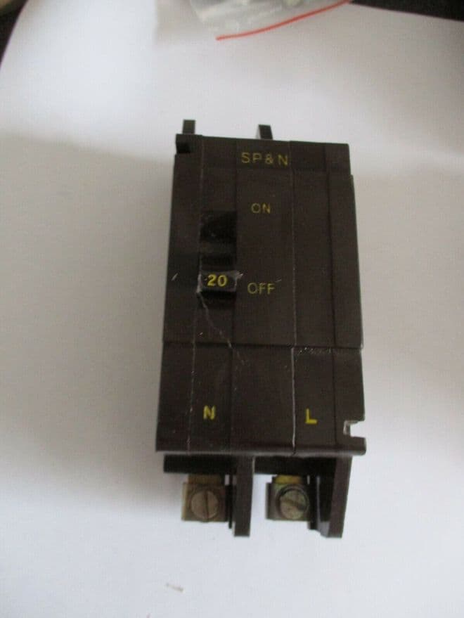 CRABTREE C50 20 AMP SP& N MCB CIRCUIT BREAKER 52/20