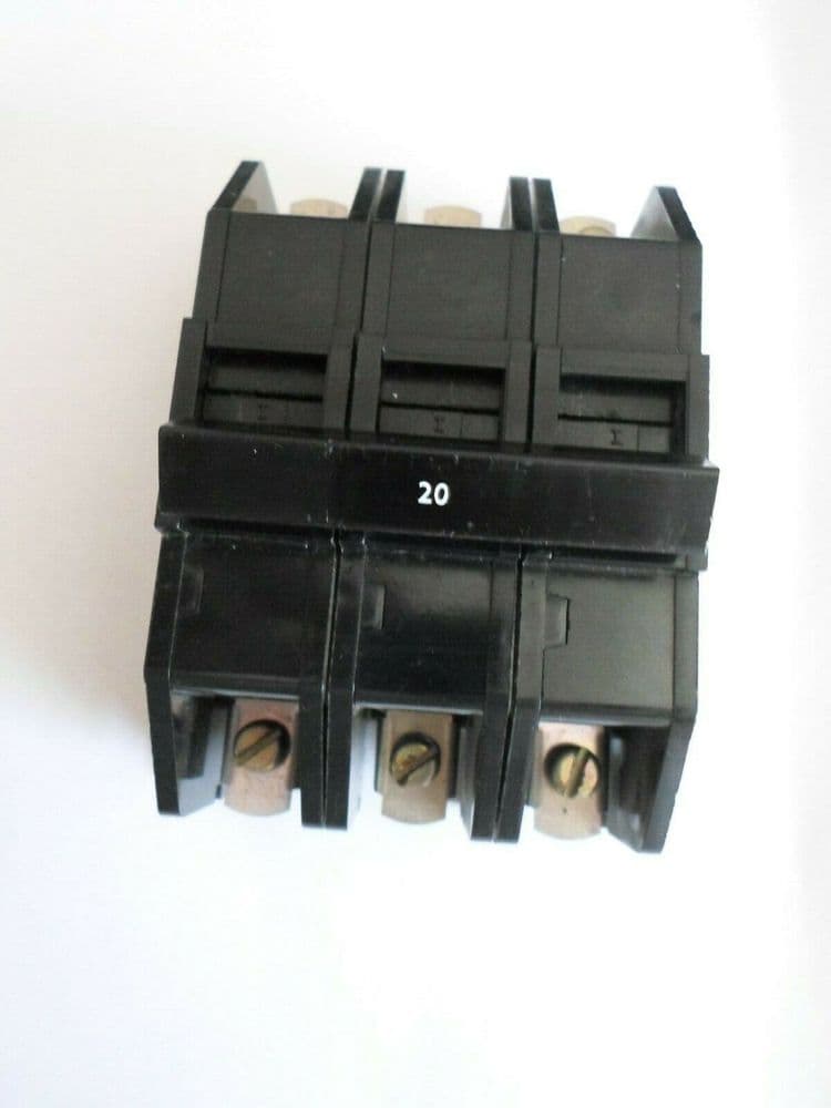 DORMAN SMITH LOADMASTER SERIES 15 20 AMP TRIPLE POLE MCB CIRCUIT ...