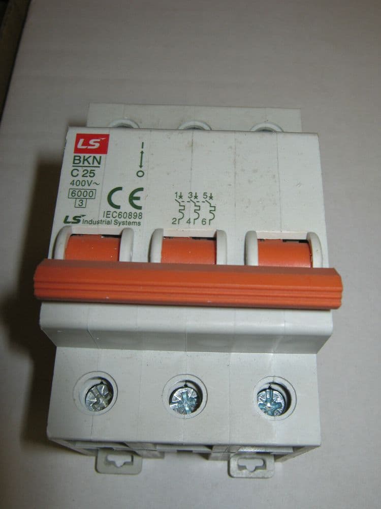 LS INDUSTRIAL SYSTEMS BKN C25 25 AMP 6KA TRIPLE POLE CIRCUIT BREAKER