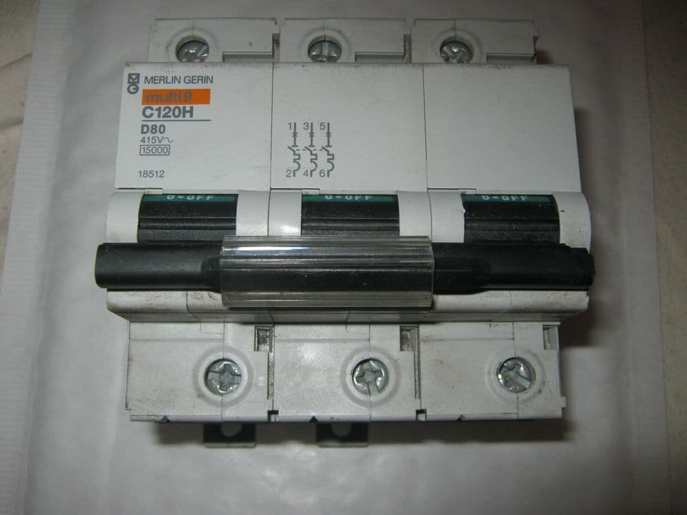 MERLIN GERIN C120H D80 80 AMP 15KA TRIPLE POLE 18512 CIRCUIT BREAKER