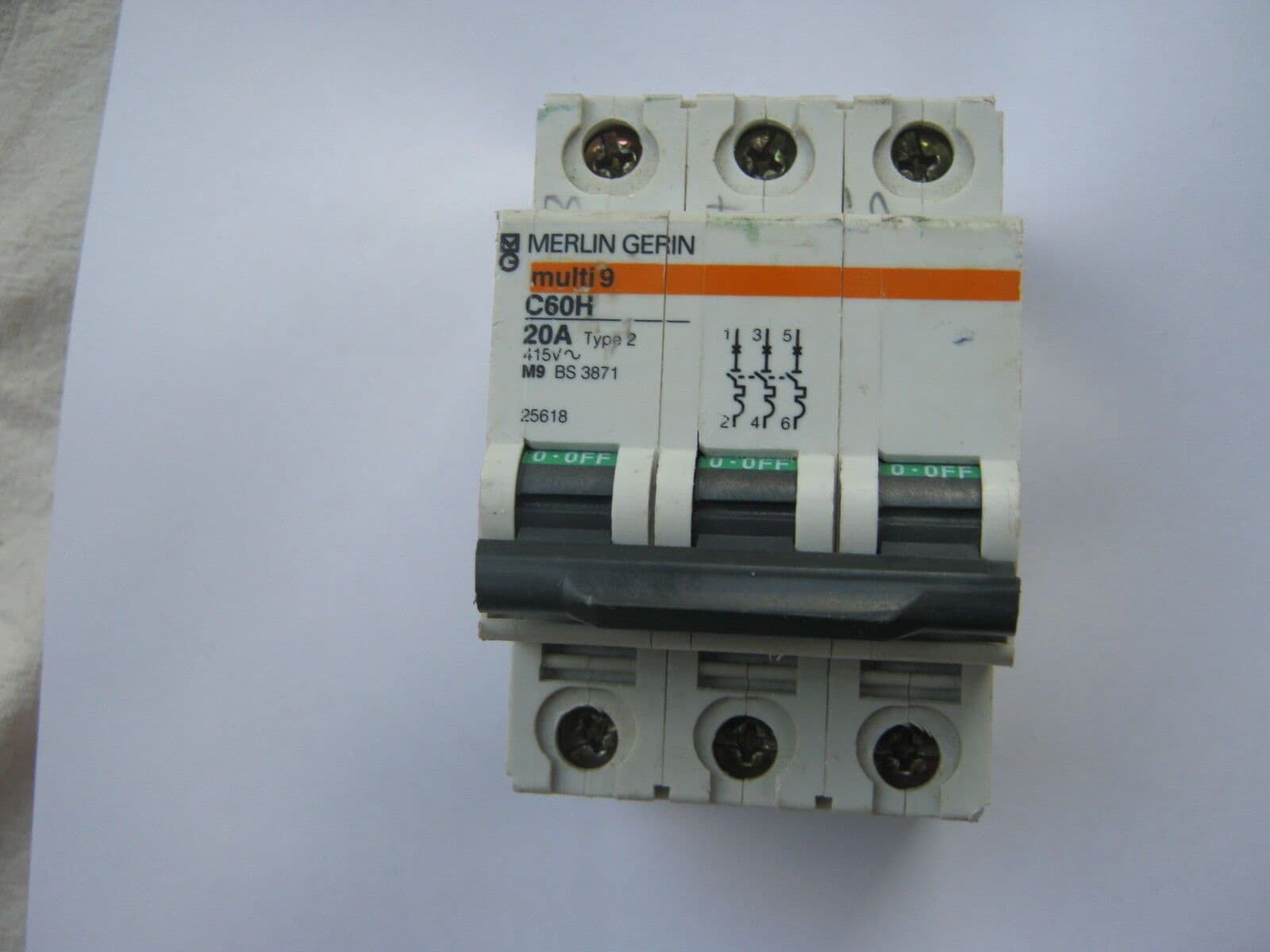 MERLIN GERIN C60H 20 AMP TYPE 2 25618 TRIPLE POLE MCB CIRCUIT BREAKER