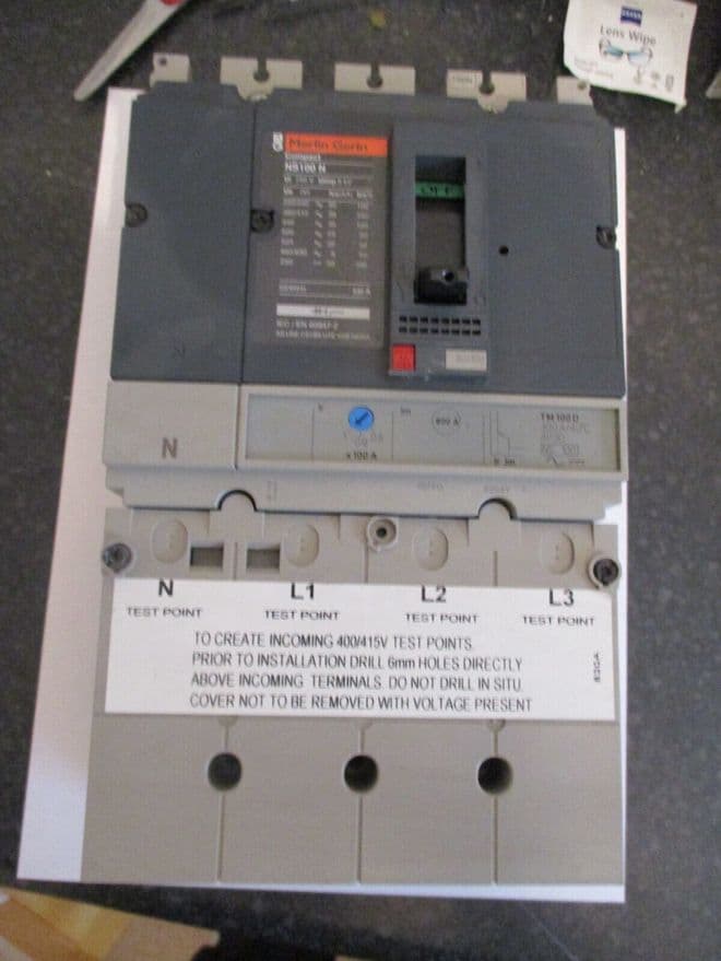 MERLIN GERIN NS100N TM 100 D 100 AMP ADJUSTABLE MCCB INC NEUTRAL ...