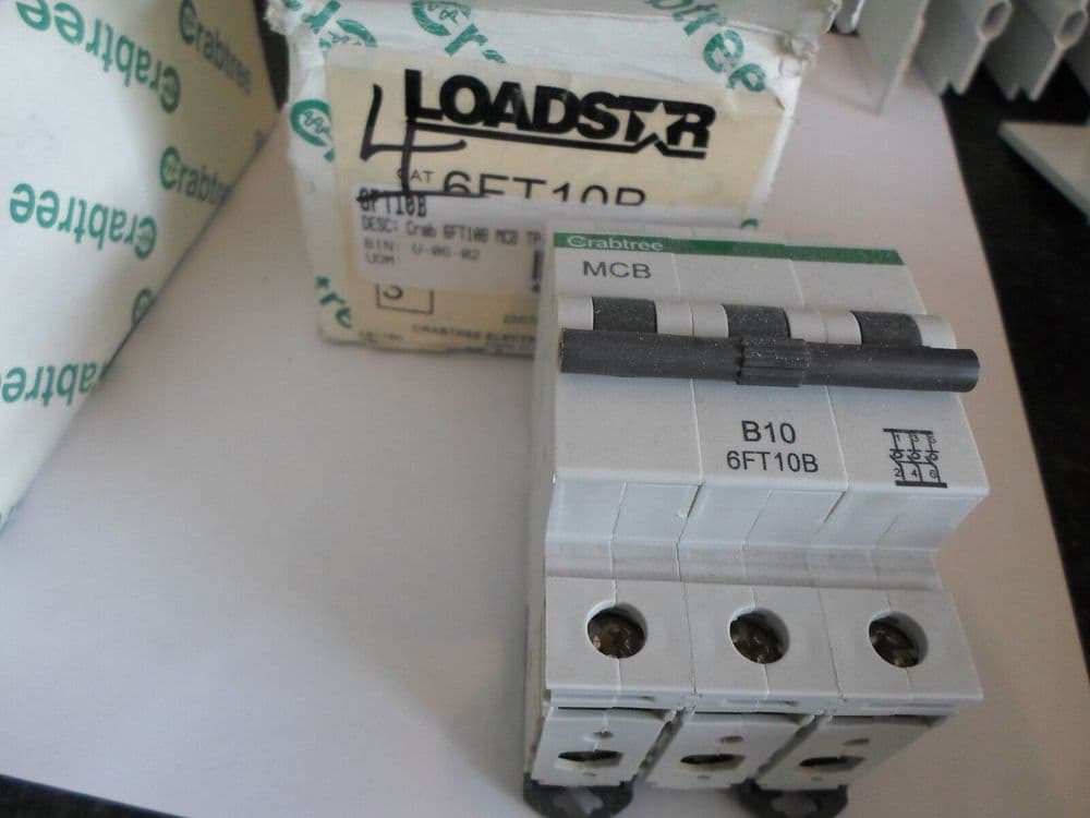 NEW CRABTREE LOADSTAR B10 10 AMP 6KA 6FT10B TRIPLE POLE MCB CIRCUIT BREAKER