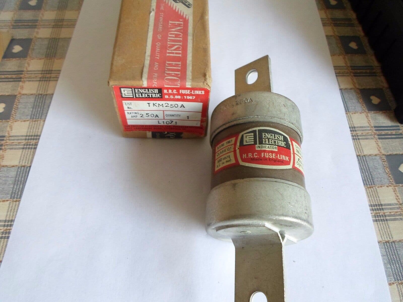 NEW ENGLISH ELECTRIC 250A 250 AMP TKM250A HRC BS 88 FUSE LINK