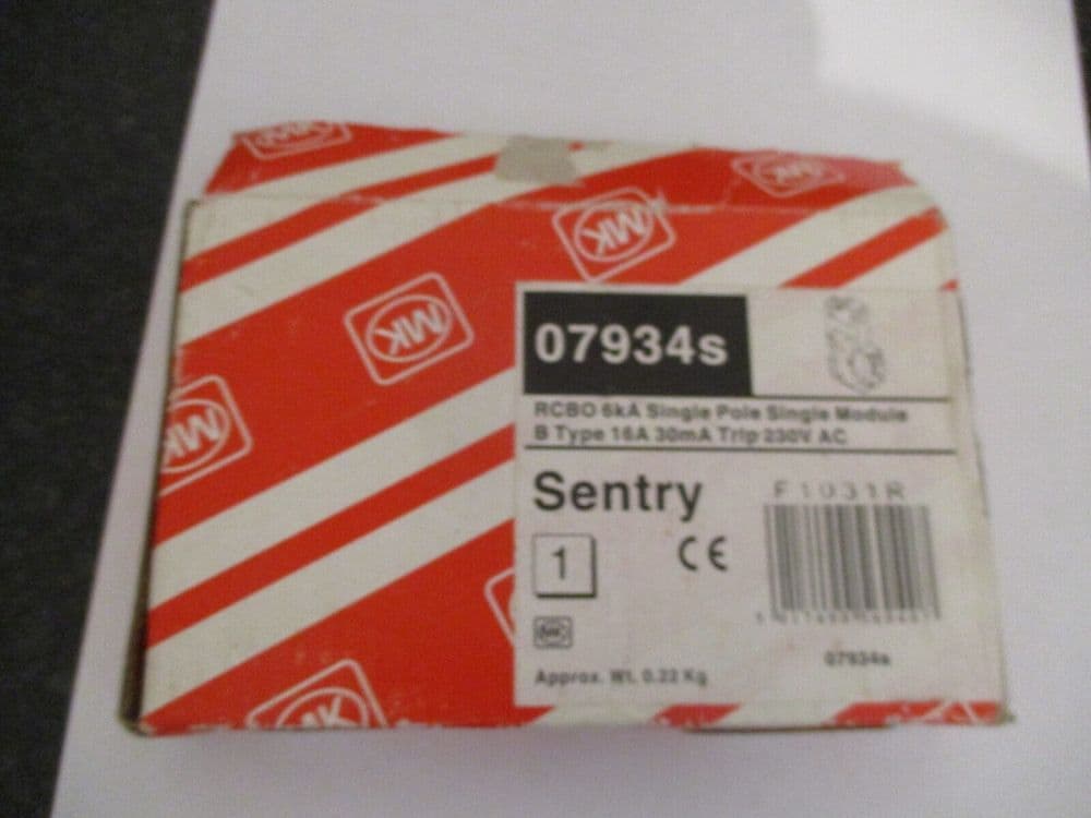 NEW MK 7934s B16 16 AMP 30mA SINGLE POLE RCBO CIRCUIT BREAKER