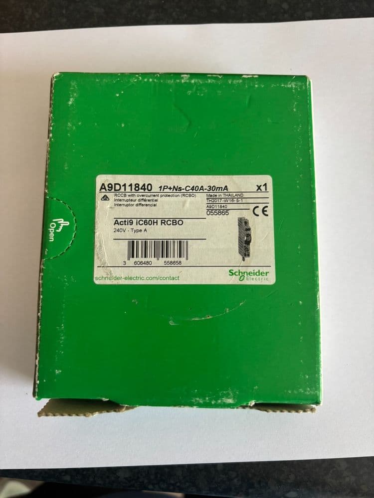 NEW SCHNEIDER IC60H A9D11840 C40 40 AMP 30mA 10KA SINGLE POLE RCBO