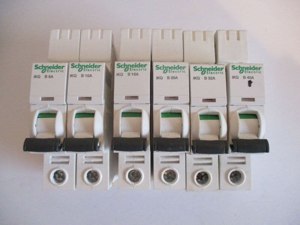 SCHNEIDER ELECTRIC IKQ B6 B10 B16 B20 B32 B40 B50 B63 10KA SINGLE POLE MCB S