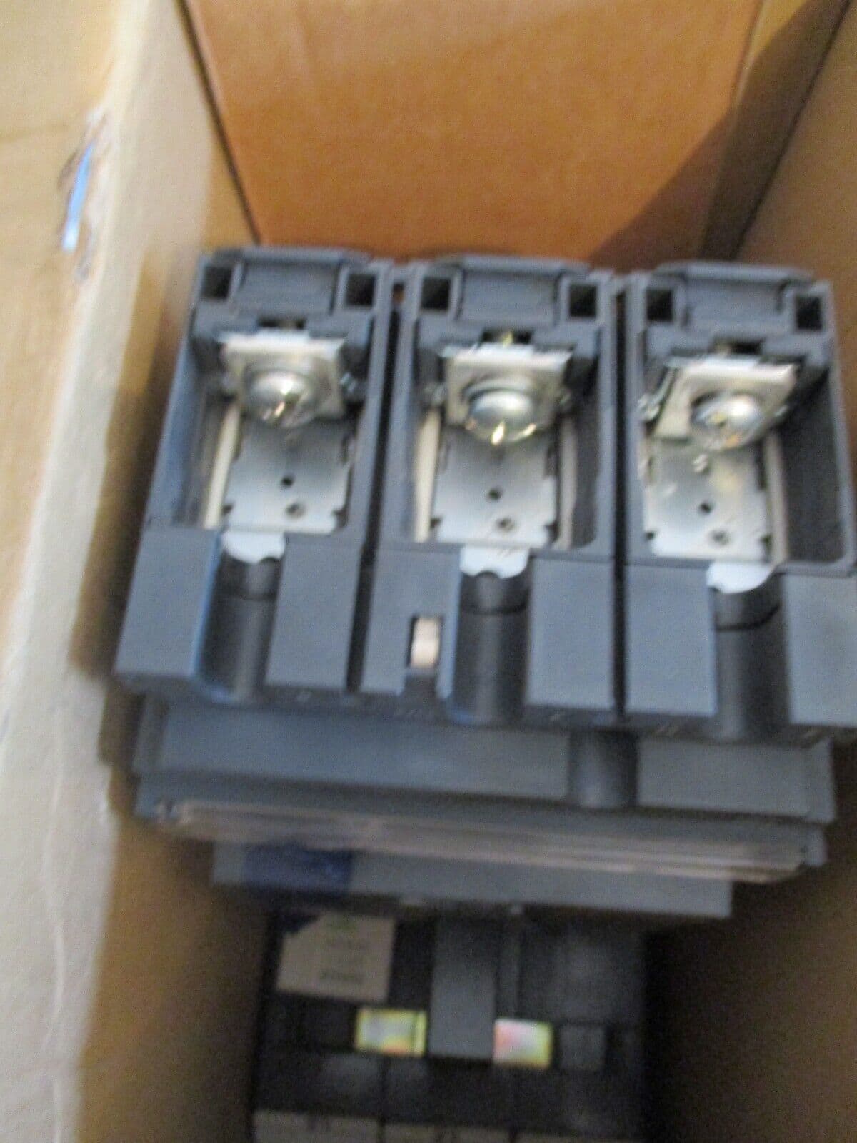SCHNEIDER NSX100F MGP0633X TM63D 63 AMP ADJUSTABLE MCCB CIRCUIT BREAKER