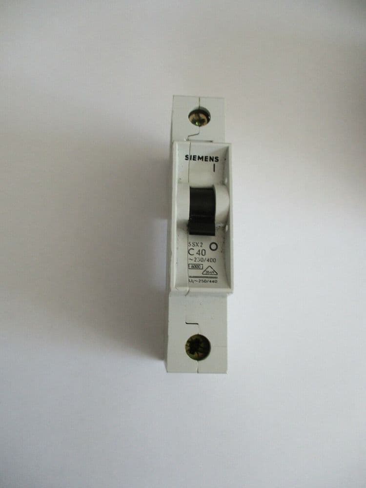 SIEMENS 5SX2 C40 40 AMP 6KA SINGLE POLE MCB CIRCUIT BREAKER