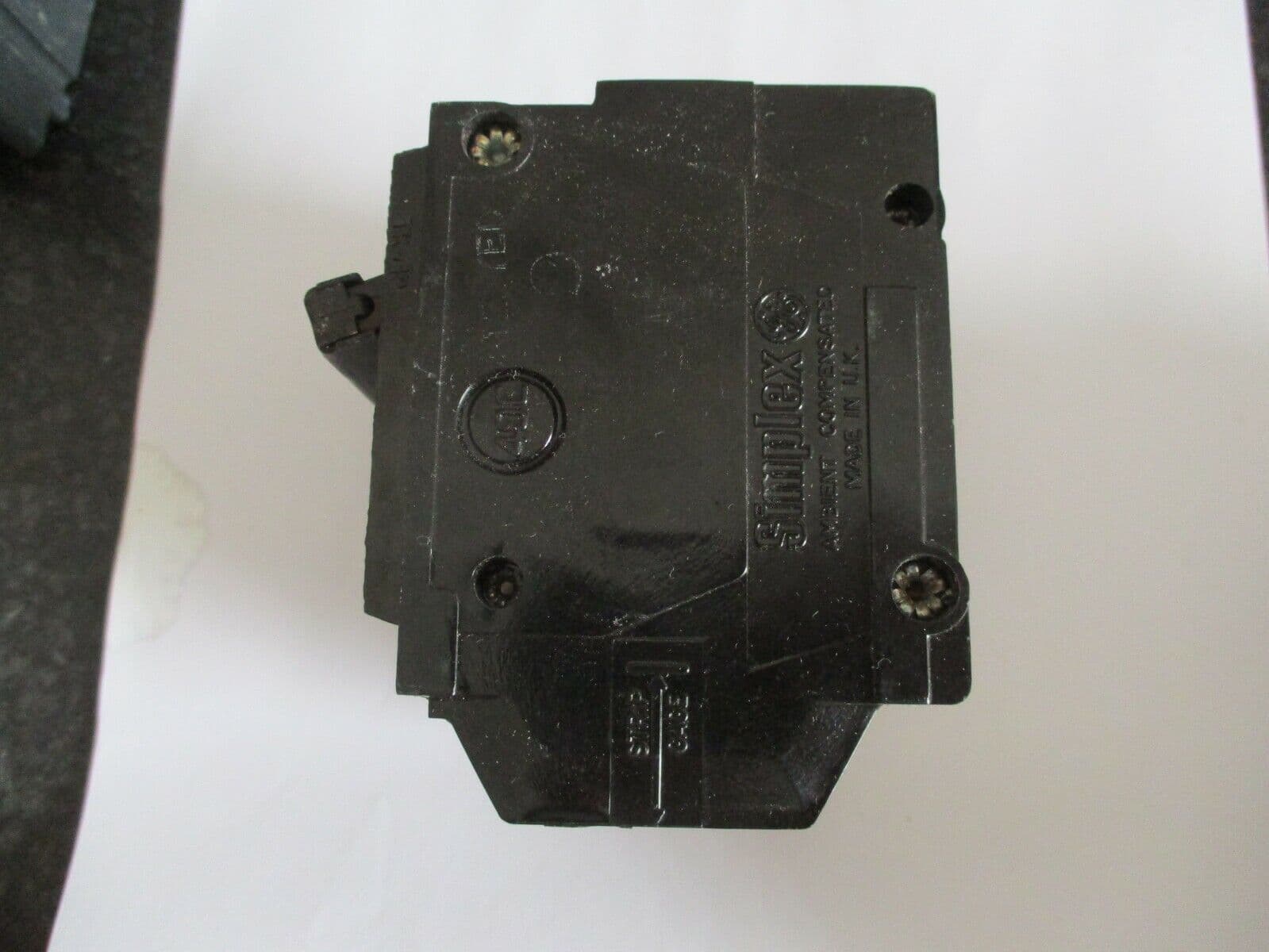 SIMPLEX / GE 30 AMP BTQL3230 TRIPLE POLE MCB CIRCUIT BREAKER BS 3871 M3